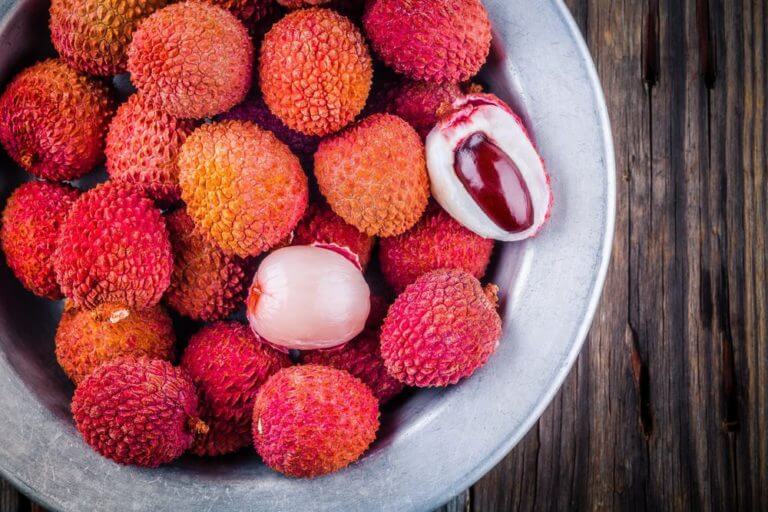 Litchis: origines et bienfaits - Plaisirs Fruités
